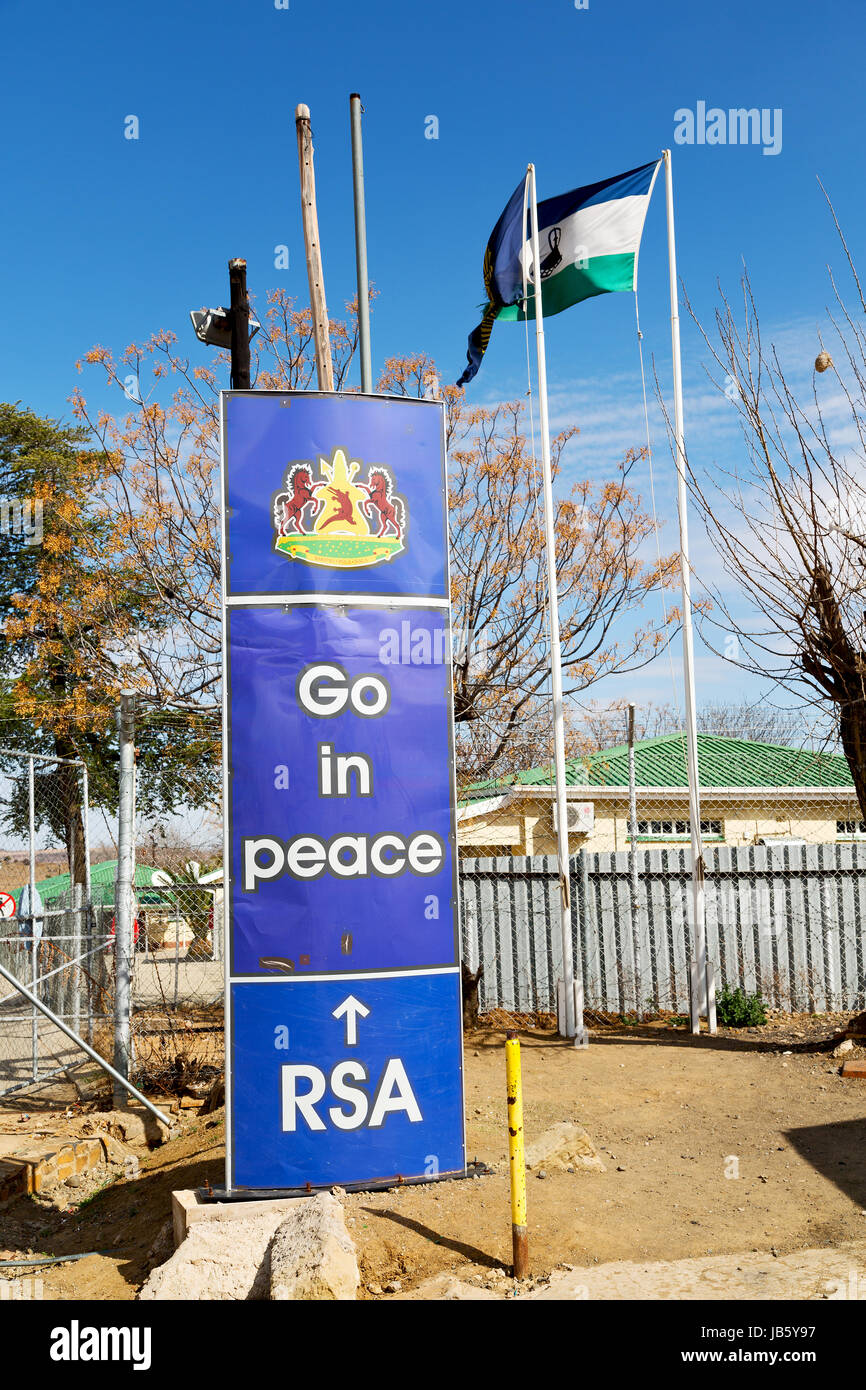 South africa border post lesotho hi-res stock photography and images ...