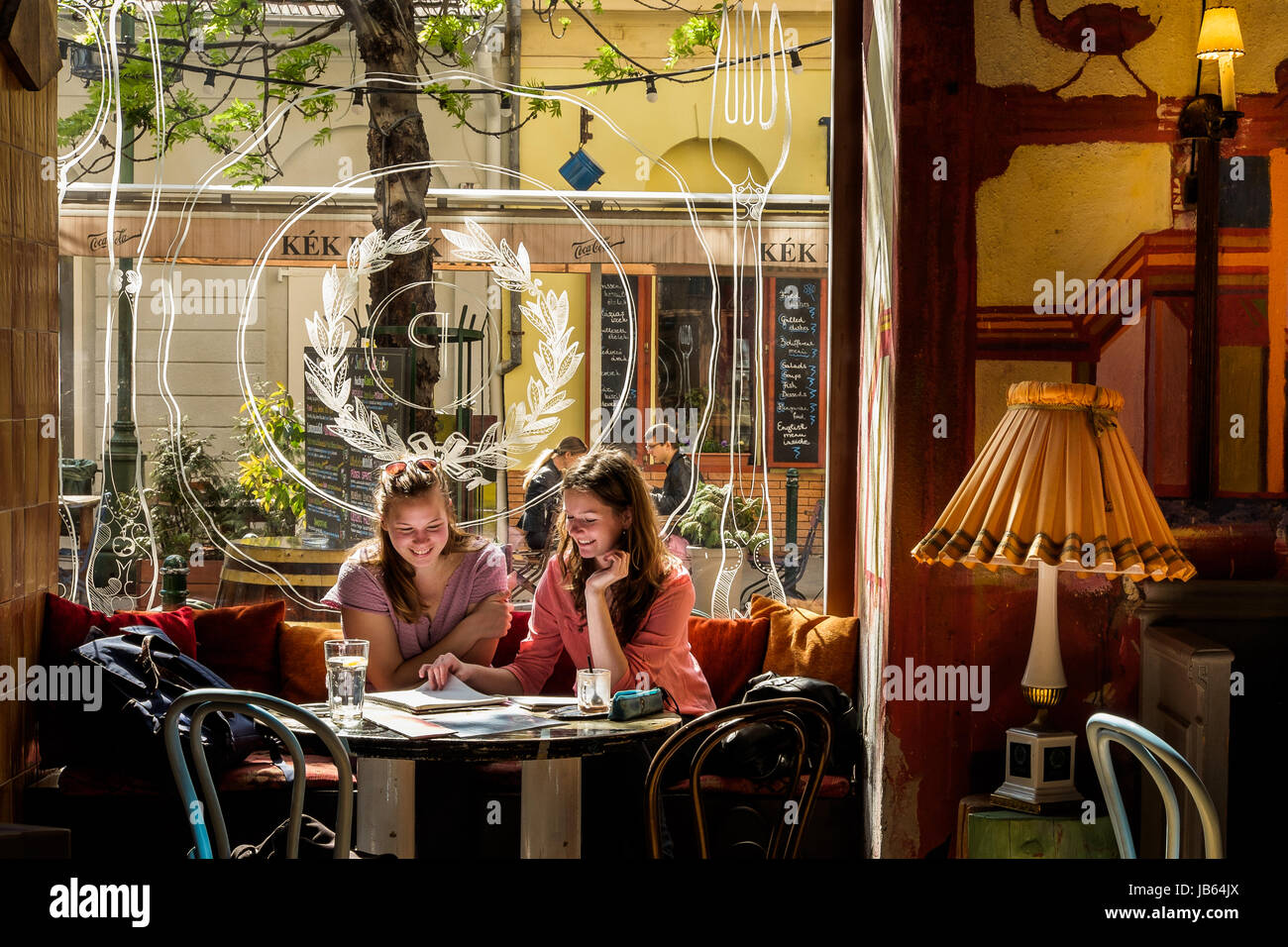 Puder bar hi-res stock photography and images - Alamy