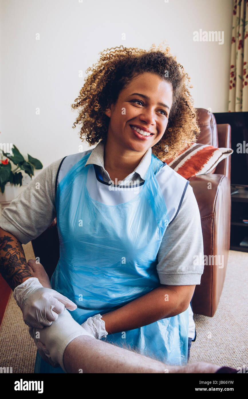 Applying a bandage hi-res stock photography and images - Alamy