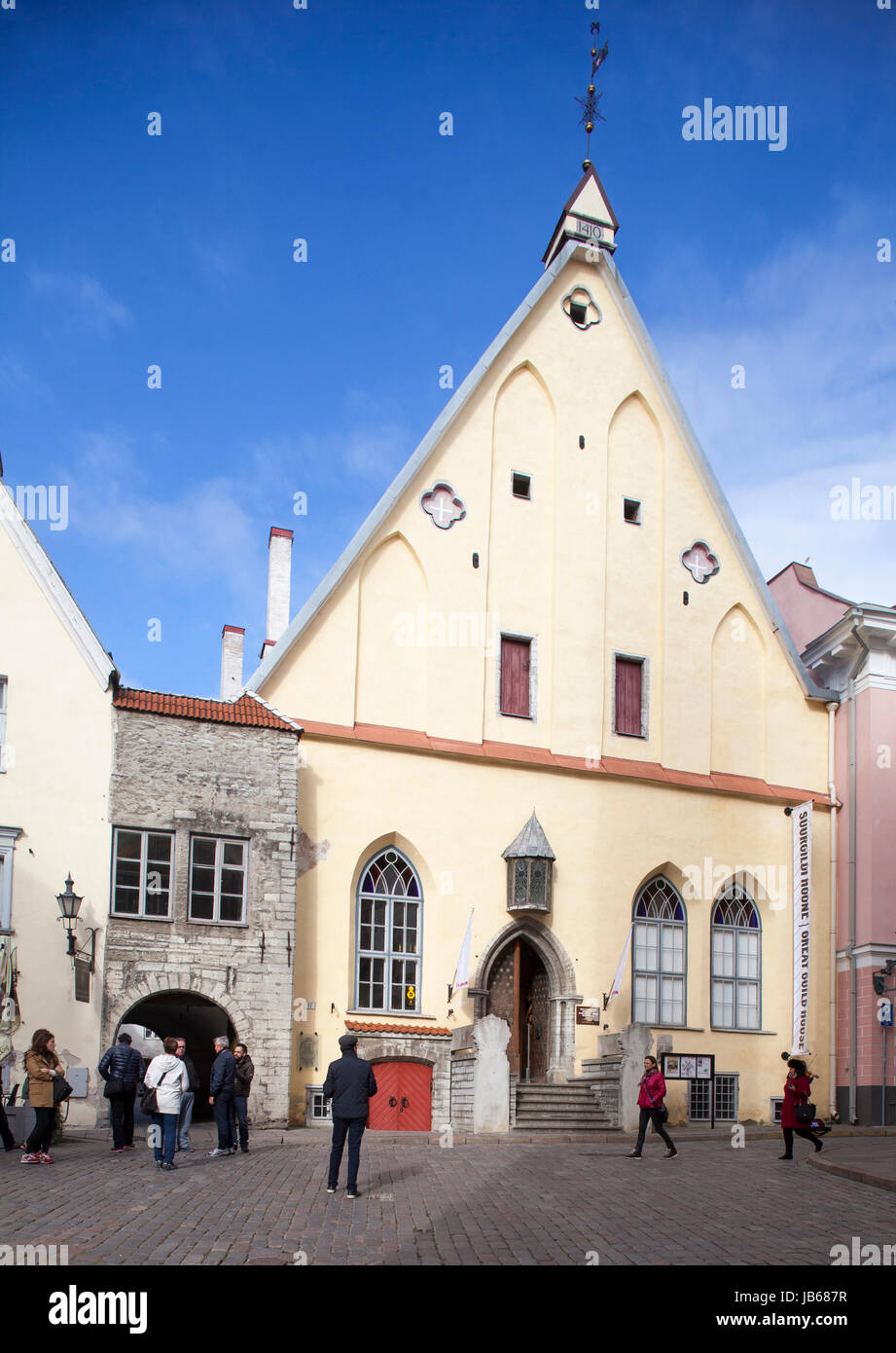 Great guild building tallinn hi-res stock photography and images - Alamy