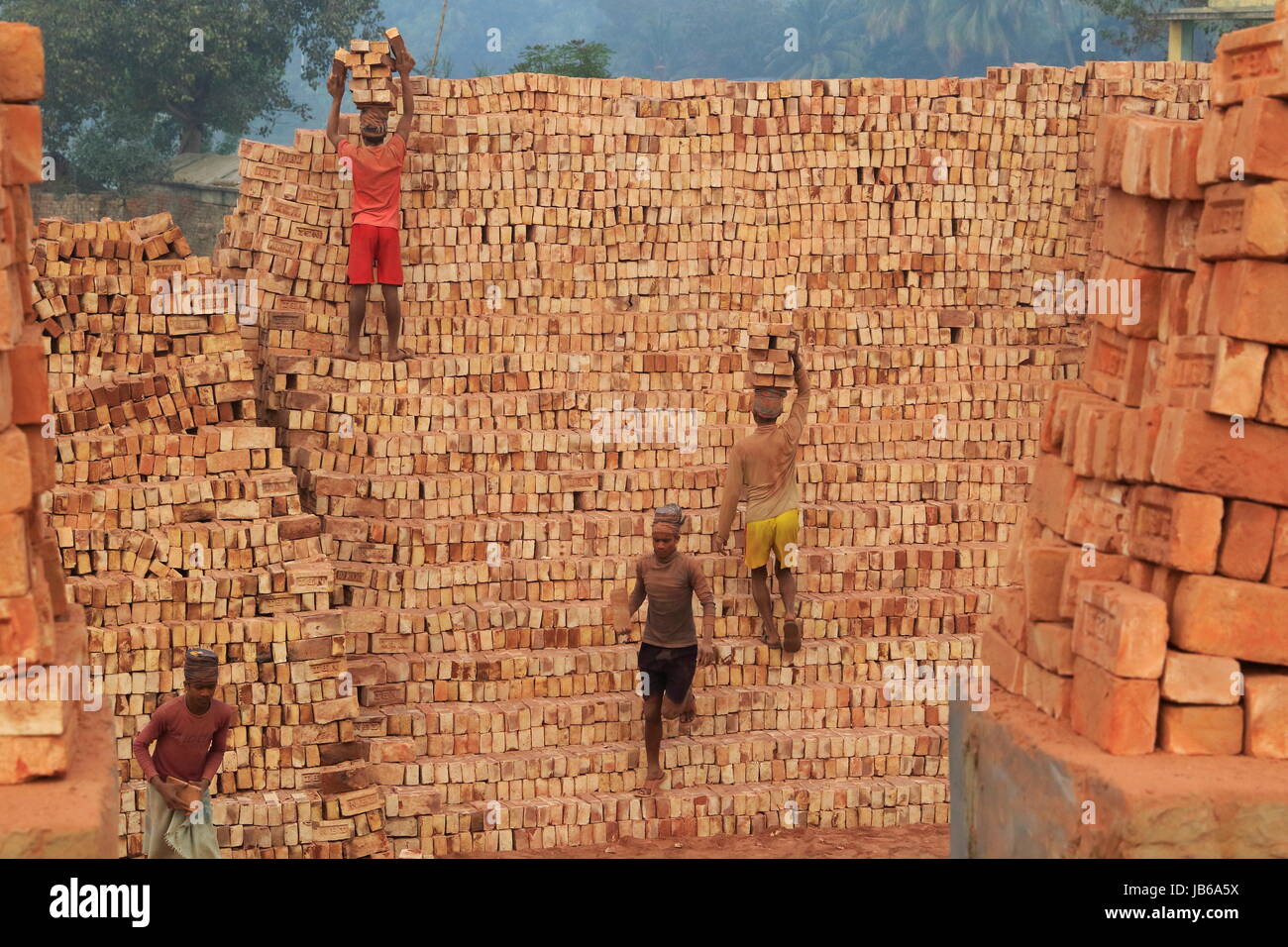 Brickfield hi-res stock photography and images - Alamy
