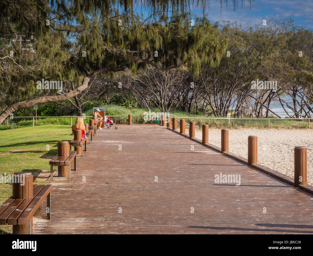 Walkway posts hi-res stock photography and images - Alamy