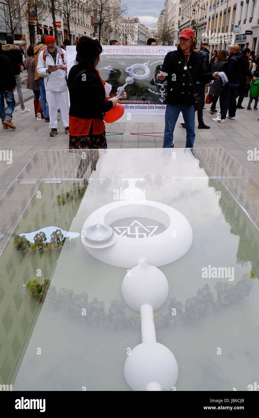 Raelian hi-res stock photography and images - Alamy