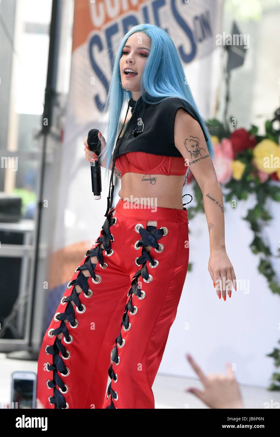 New York, NY, USA. 9th June, 2017. Halsey on stage for NBC Today Show ...
