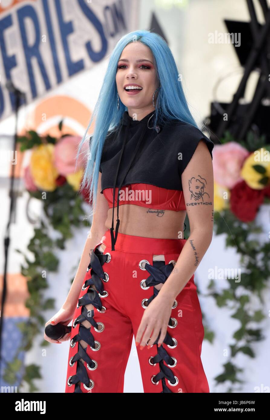 New York, NY, USA. 9th June, 2017. Halsey on stage for NBC Today Show ...