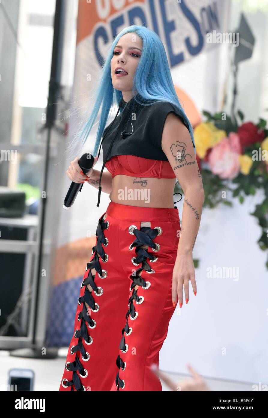 New York, NY, USA. 9th June, 2017. Halsey on stage for NBC Today Show ...