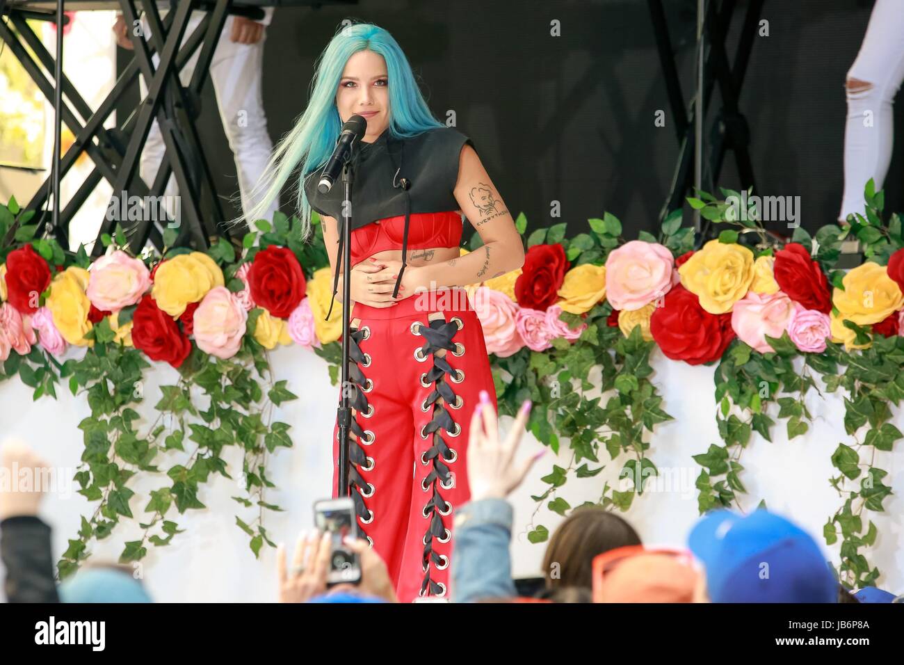 New York, NY, USA. 9th June, 2017. Halsey on stage for NBC Today Show ...