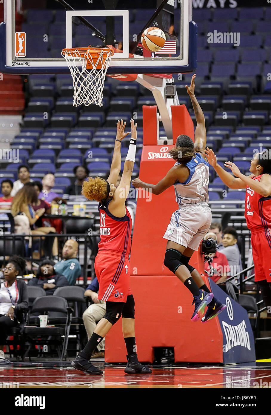 Washington DC, USA. 9th June, 2017. Minnesota Lynx F #32 Rebekkah ...
