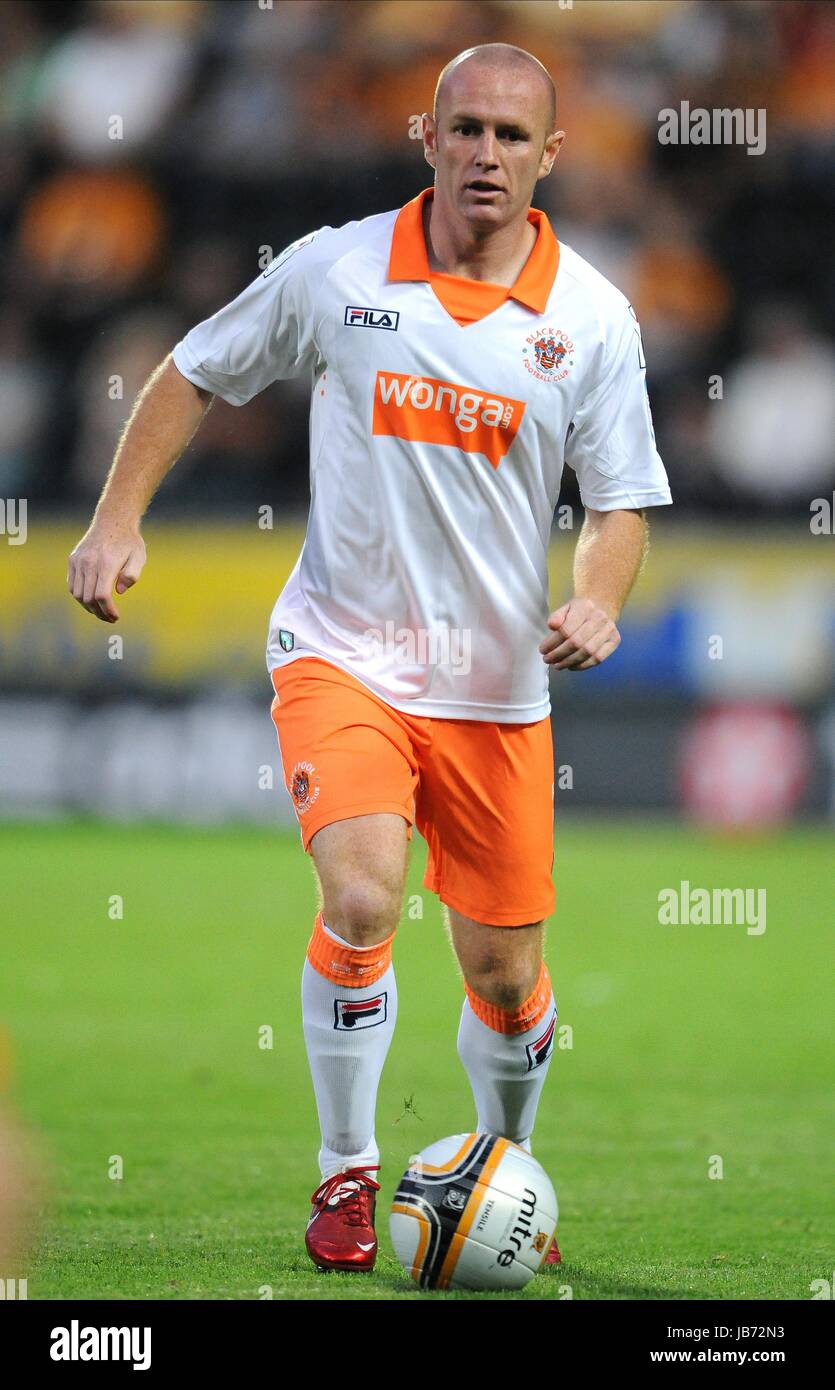 STEPHEN CRAINEY BLACKPOOL FC BLACKPOOL FC KC STADIUM HULL ENGLAND 05 ...