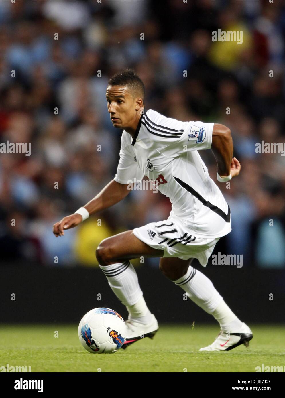 SCOTT SINCLAIR MANCHESTER CITY V SWANSEA CITY ETHIAD STADIUM MANCHESTER ...