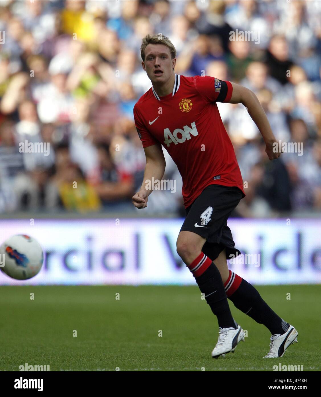 PHIL JONES MANCHESTER UNITED FC MANCHESTER UNITED FC THE HAWTHORNS WEST ...