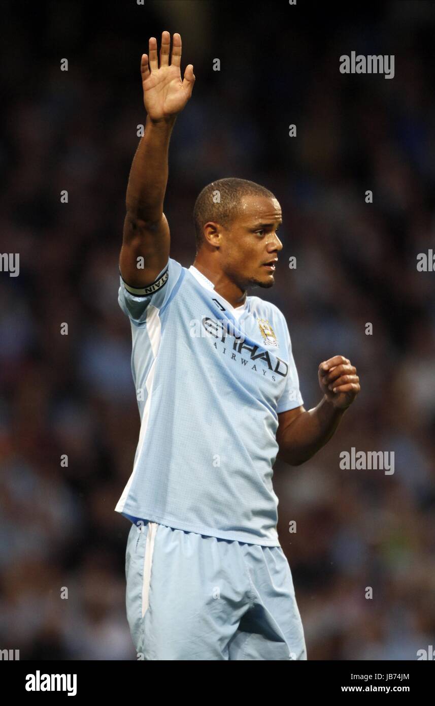 VINCENT KOMPANY MANCHESTER CITY FC MANCHESTER CITY FC ETHIAD STADIUM ...