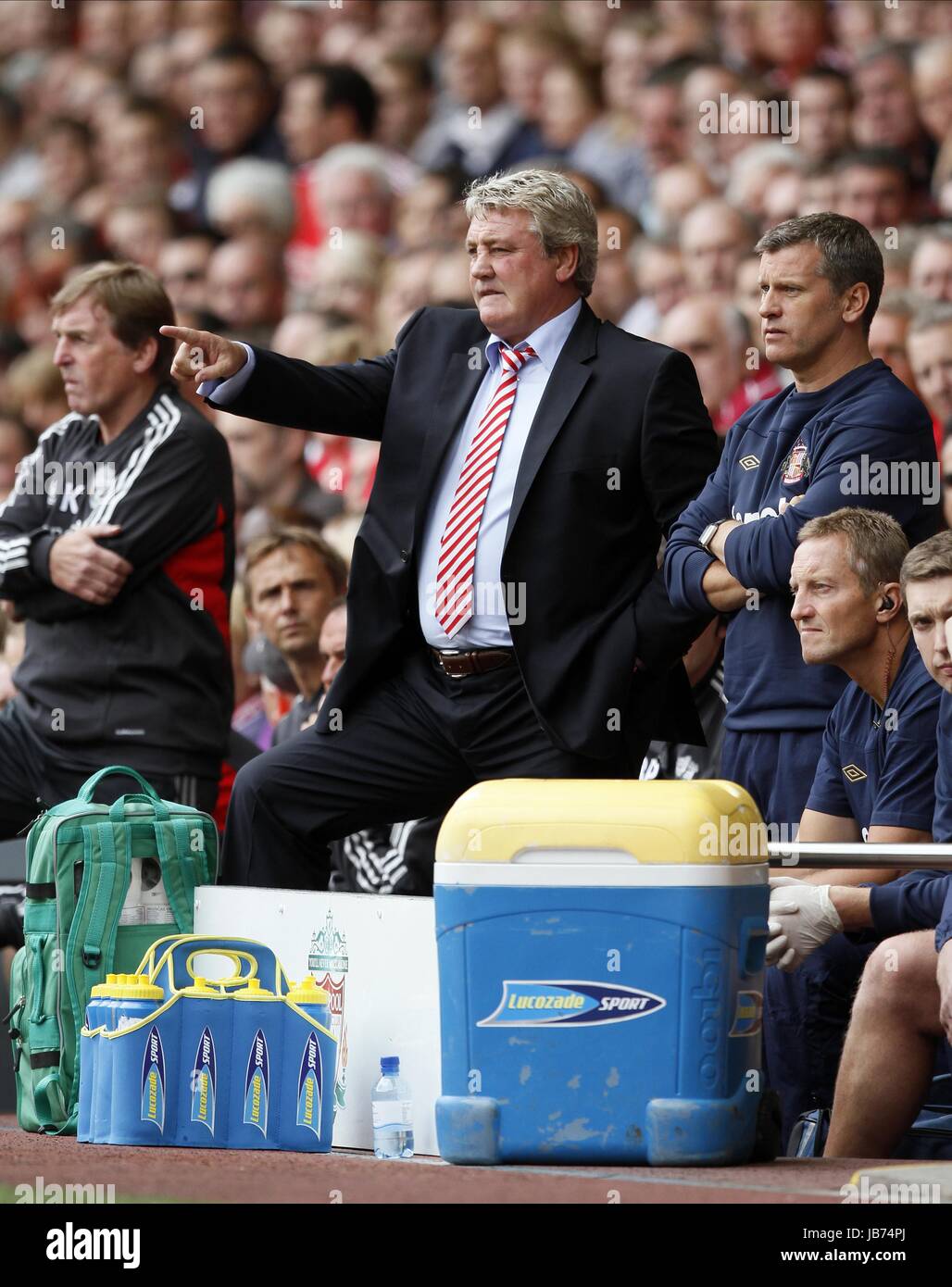 STEVE BRUCE SUNDERLAND FC MANAGER SUNDERLAND FC MANAGER ANFIELD ...