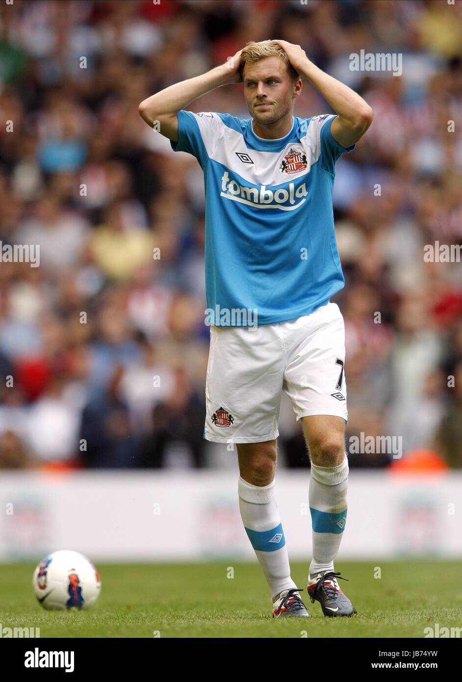 SEBASTIAN LARSSON SUNDERLAND FC SUNDERLAND FC ANFIELD LIVERPOOL ENGLAND ...