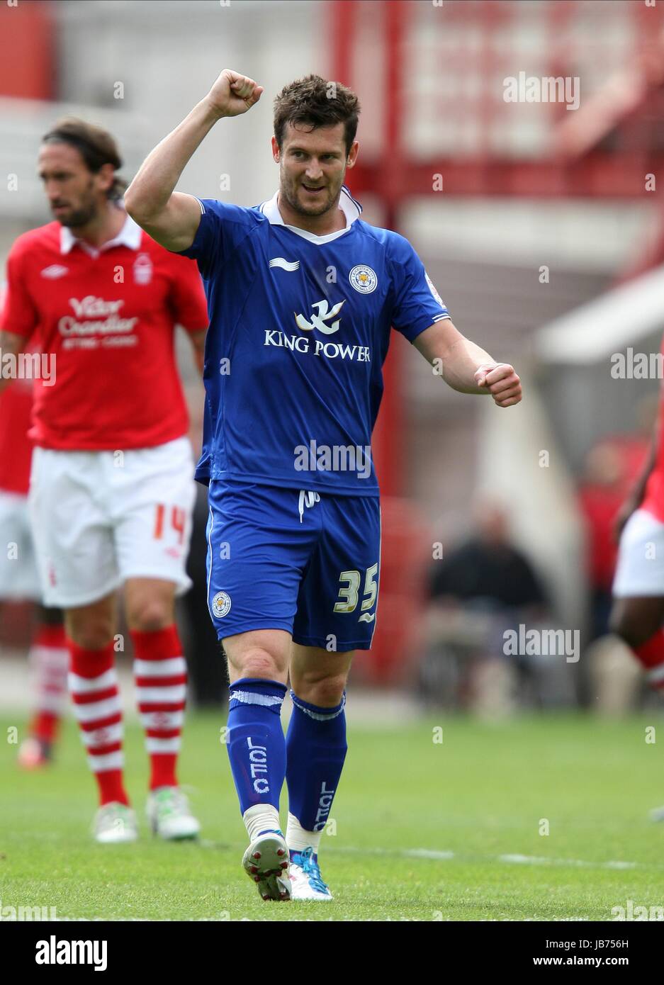 DAVID NUGENT CELEBRATES NOTTINGHAM FOREST V LEICESTER CITY GROUND ...