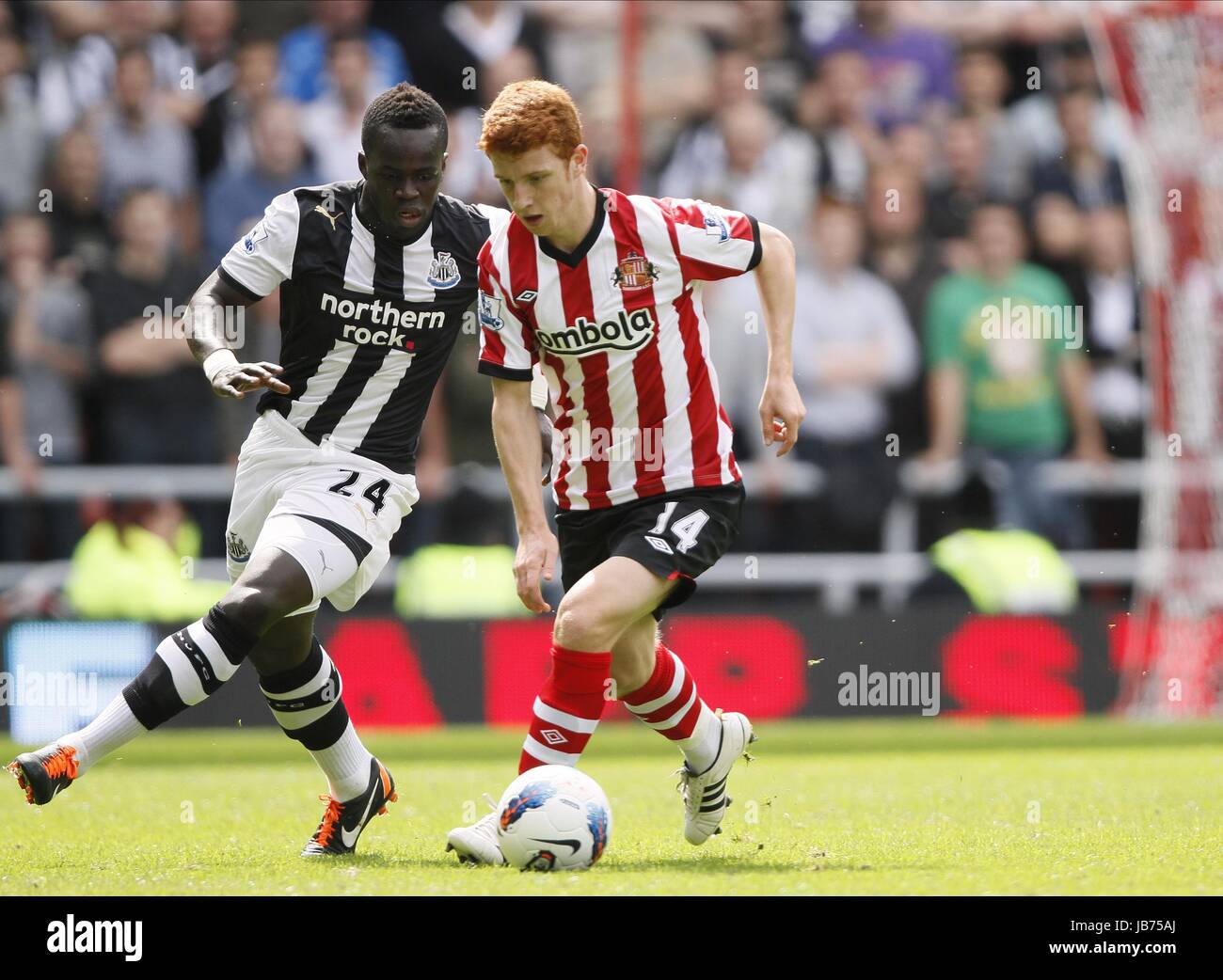 JACK COLBACK & CHEIK TIOTE SUNDERLAND V NEWCASTLE STADIUM OF LIGHT ...