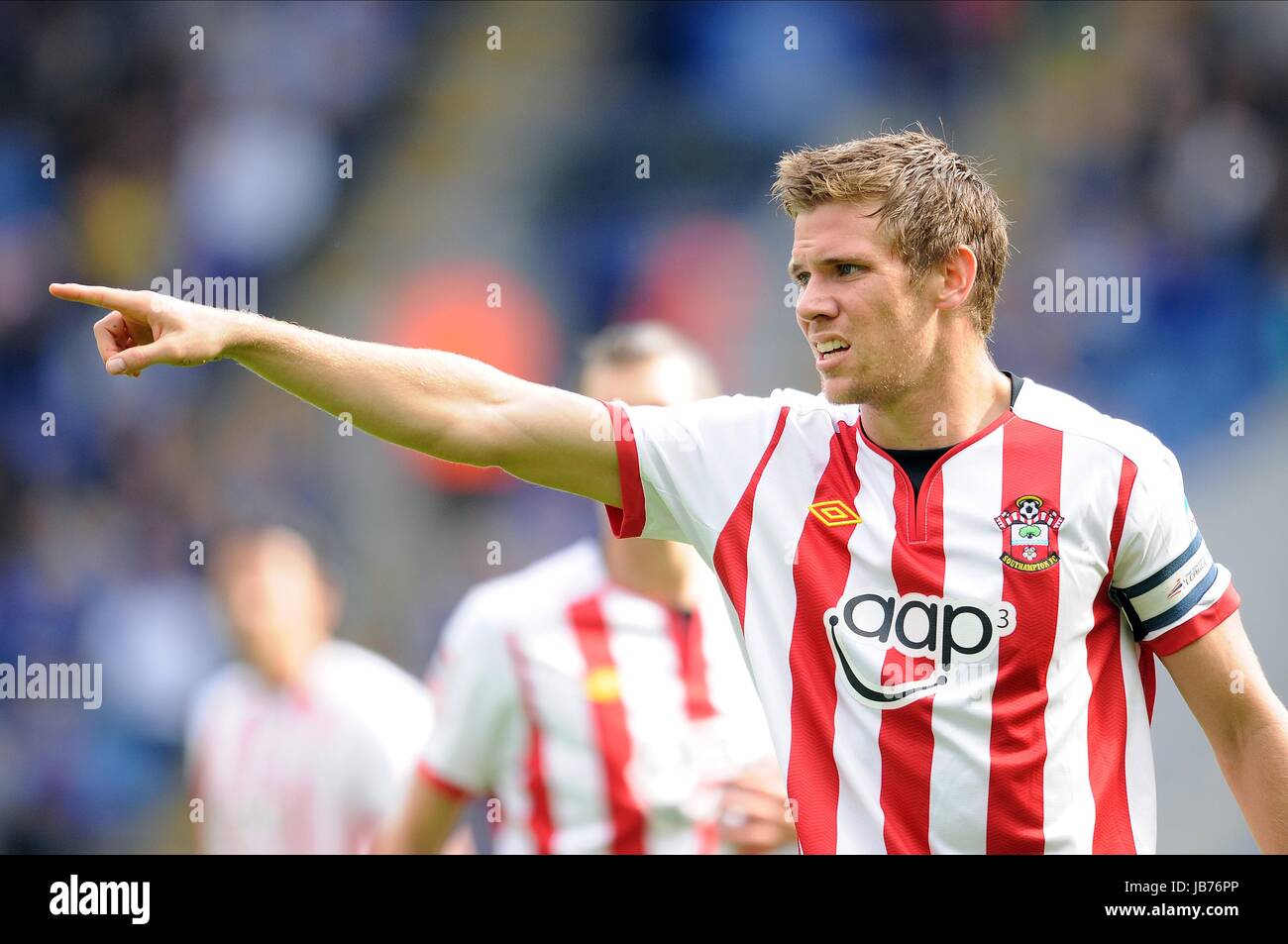 DEAN HAMMOND SOUTHAMPTON FC SOUTHAMPTON FC KING POWER STADIUM LEICESTER ...