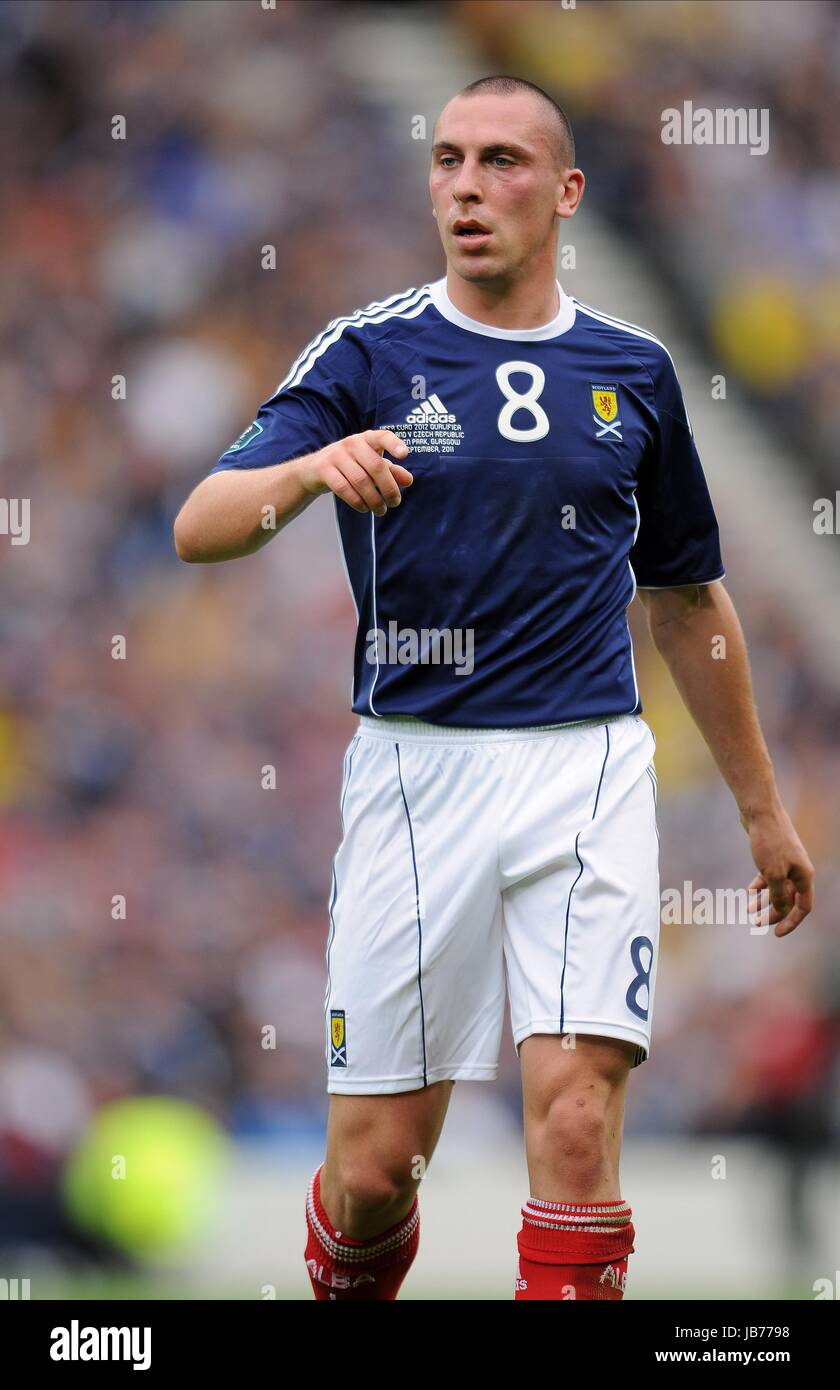 SCOTT BROWN SCOTLAND GLASGOW CELTIC FC SCOTLAND & GLASGOW CELTIC FC ...