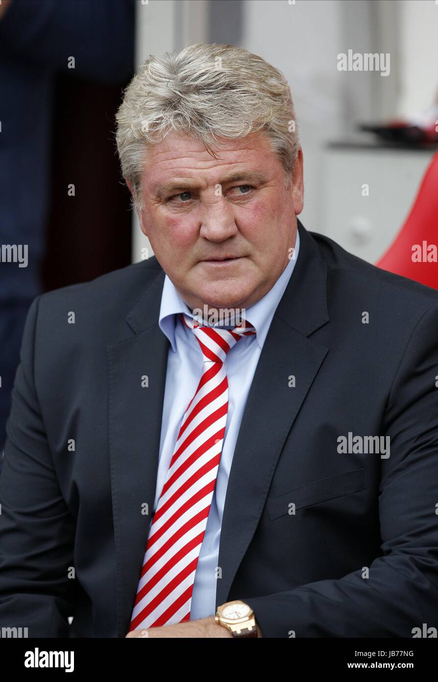 STEVE BRUCE SUNDERLAND FC MANAGER STADIUM OF LIGHT SUNDERLAND ENGLAND ...