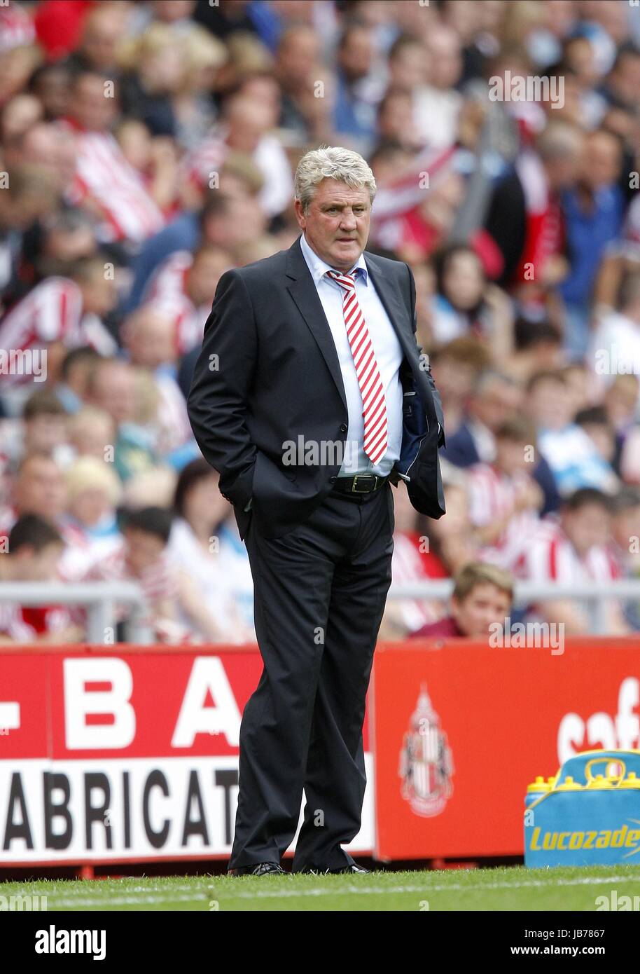 STEVE BRUCE SUNDERLAND FC MANAGER SUNDERLAND FC MANAGER STADIUM OF ...