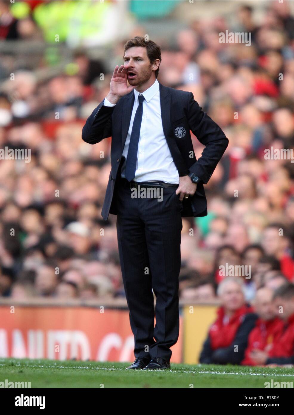 ANDRE VILLAS BOAS CHELSEA FC MANAGER CHELSEA FC MANAGER OLD TRAFFORD ...
