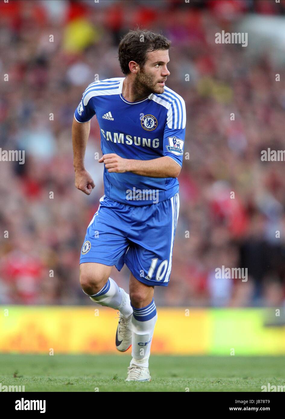 Juan mata chelsea hi-res stock photography and images - Alamy