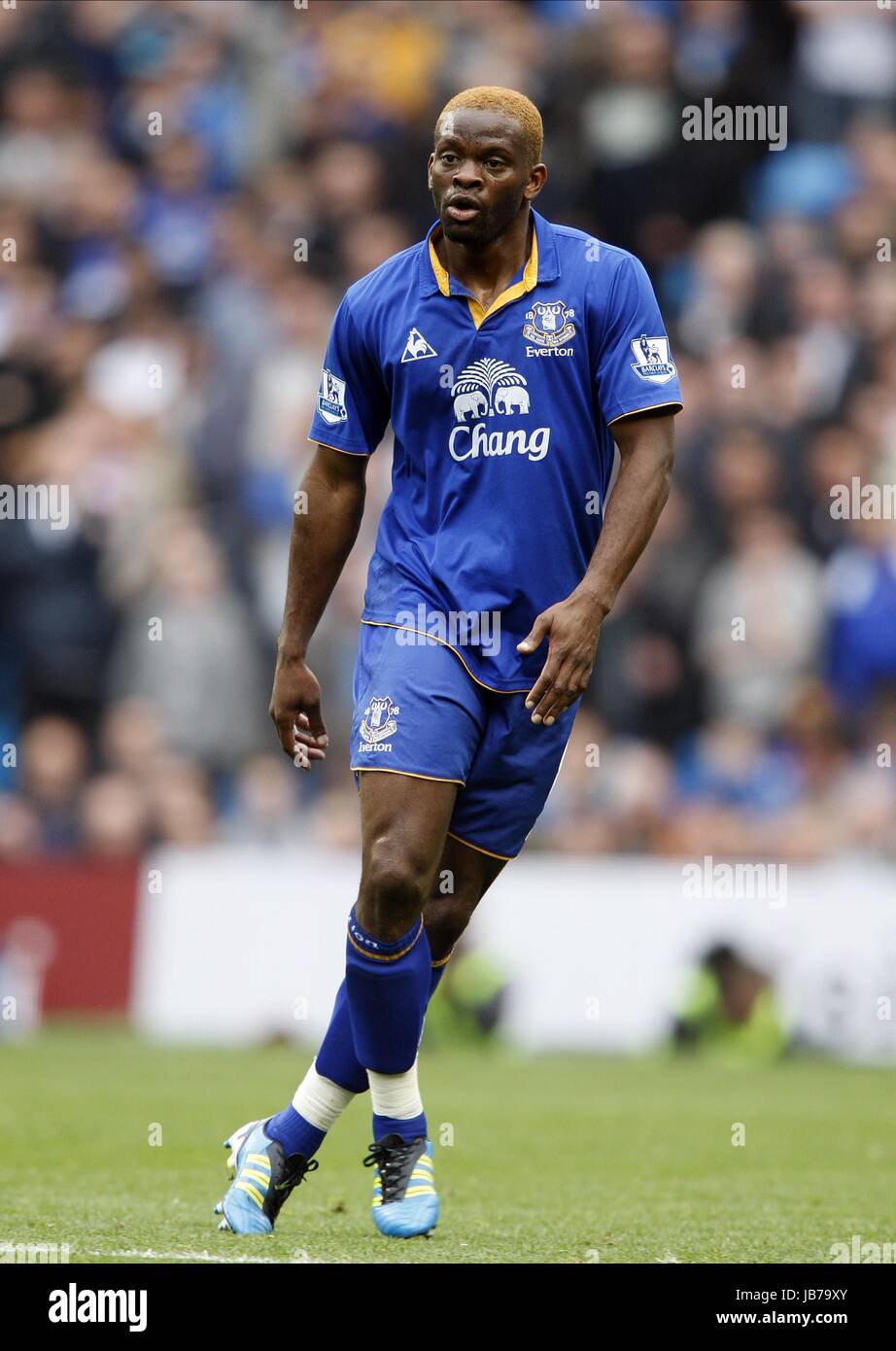 LOUIS SAHA EVERTON FC EVERTON FC ETHIAD STADIUM MANCHESTER ENGLAND 24 ...