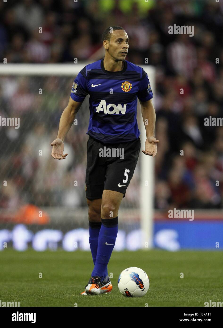 Rio ferdinand manchester united 2011 hi-res stock photography and ...