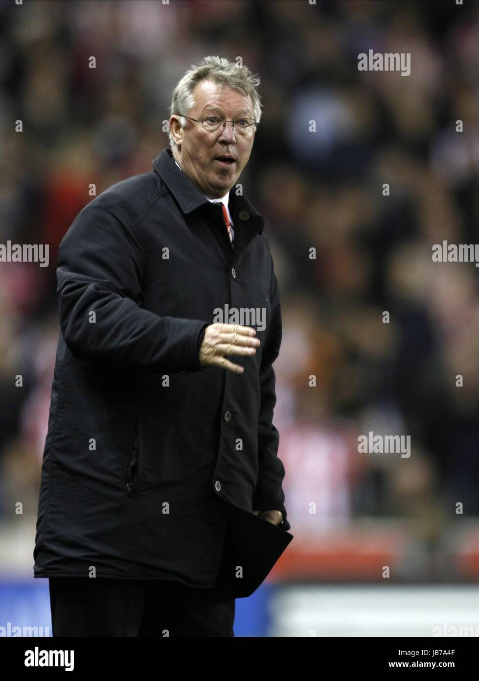 SIR ALEX FERGUSON MANCHESTER UNITED FC MANAGER MANCHESTER UNITED FC ...