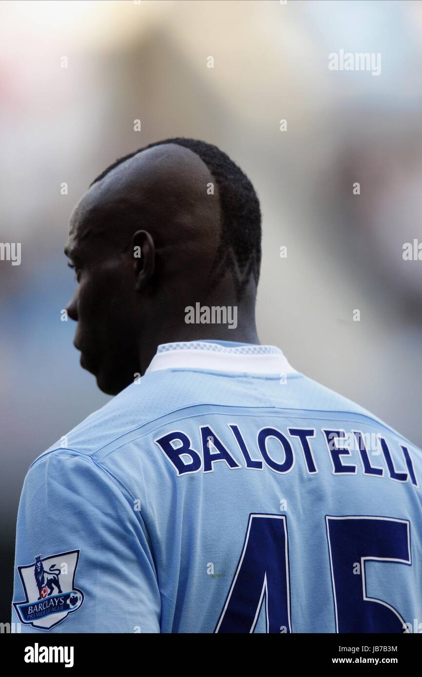 MARIO BALOTELLI MANCHESTER CITY FC MANCHESTER CITY FC ETHIAD STADIUM ...
