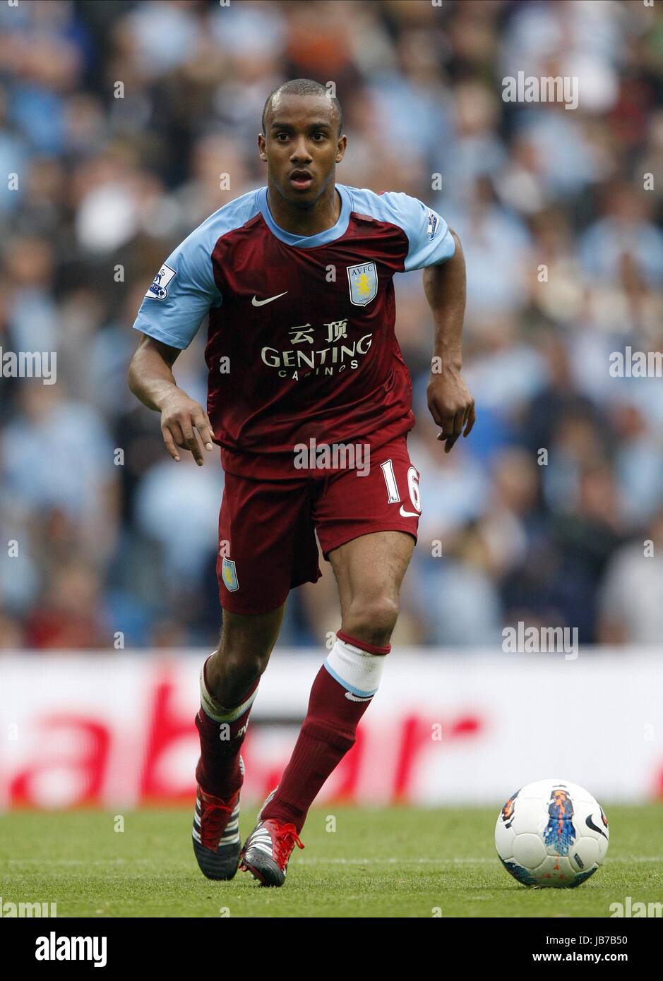 Fabian delph aston villa fc hi-res stock photography and images - Alamy