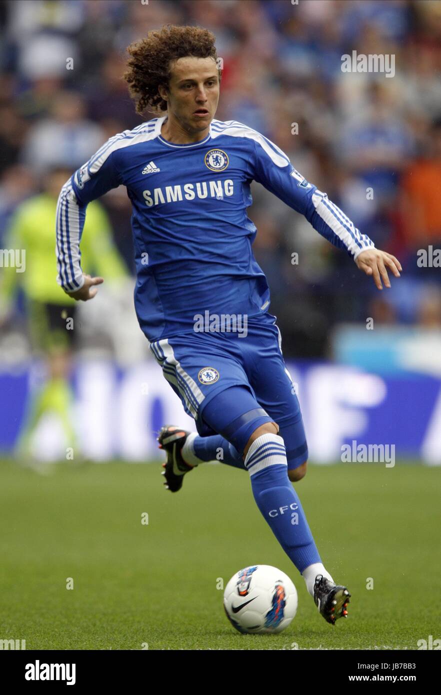 DAVID LUIZ CHELSEA FC CHELSEA FC REEBOK STADIUM BOLTON ENGLAND 02 ...
