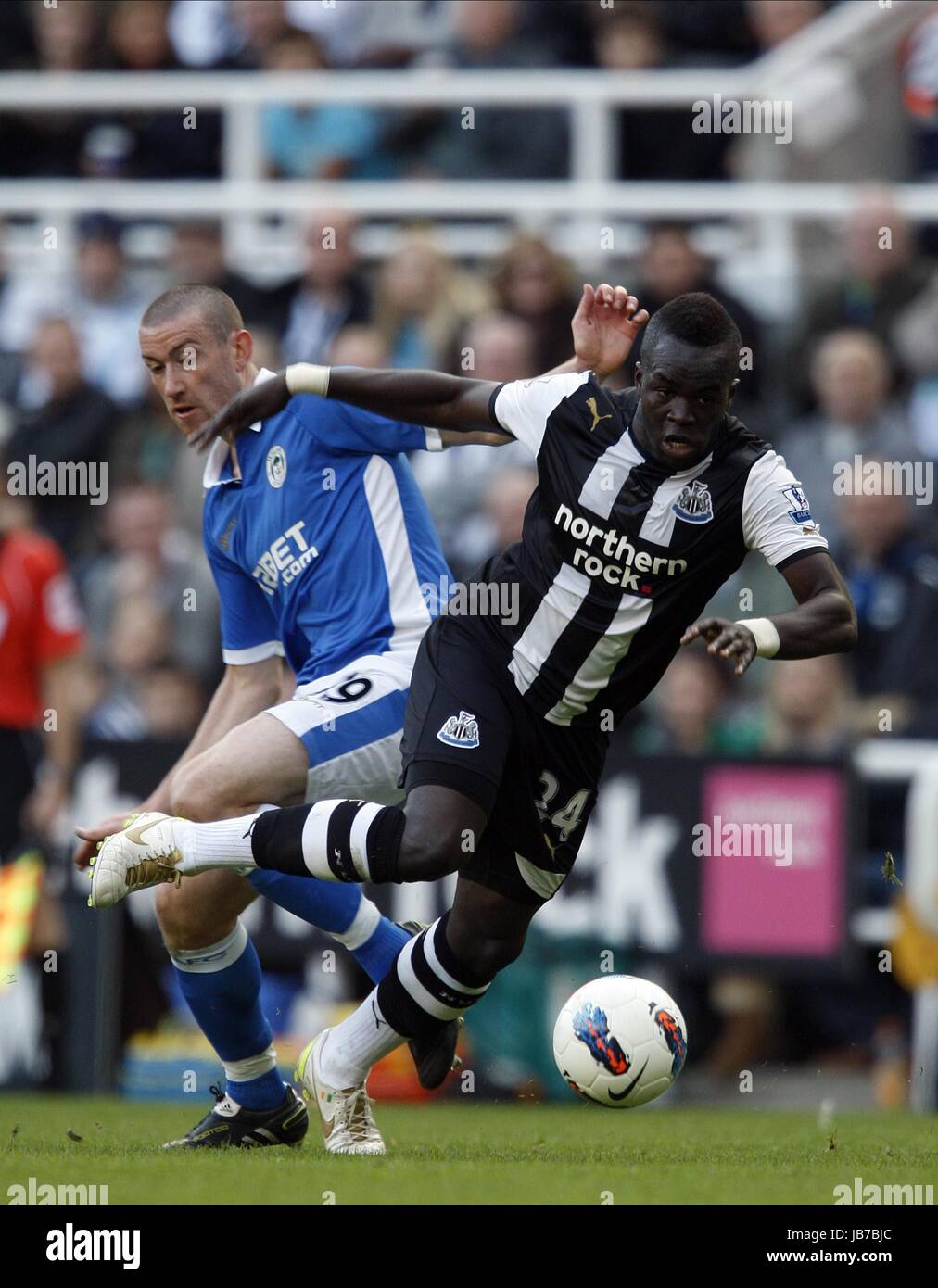 CHEIK TIOTE & DAVID JONES NEWCASTLE UNITED V WIGAN ATHLE ST.JAMES PARK ...