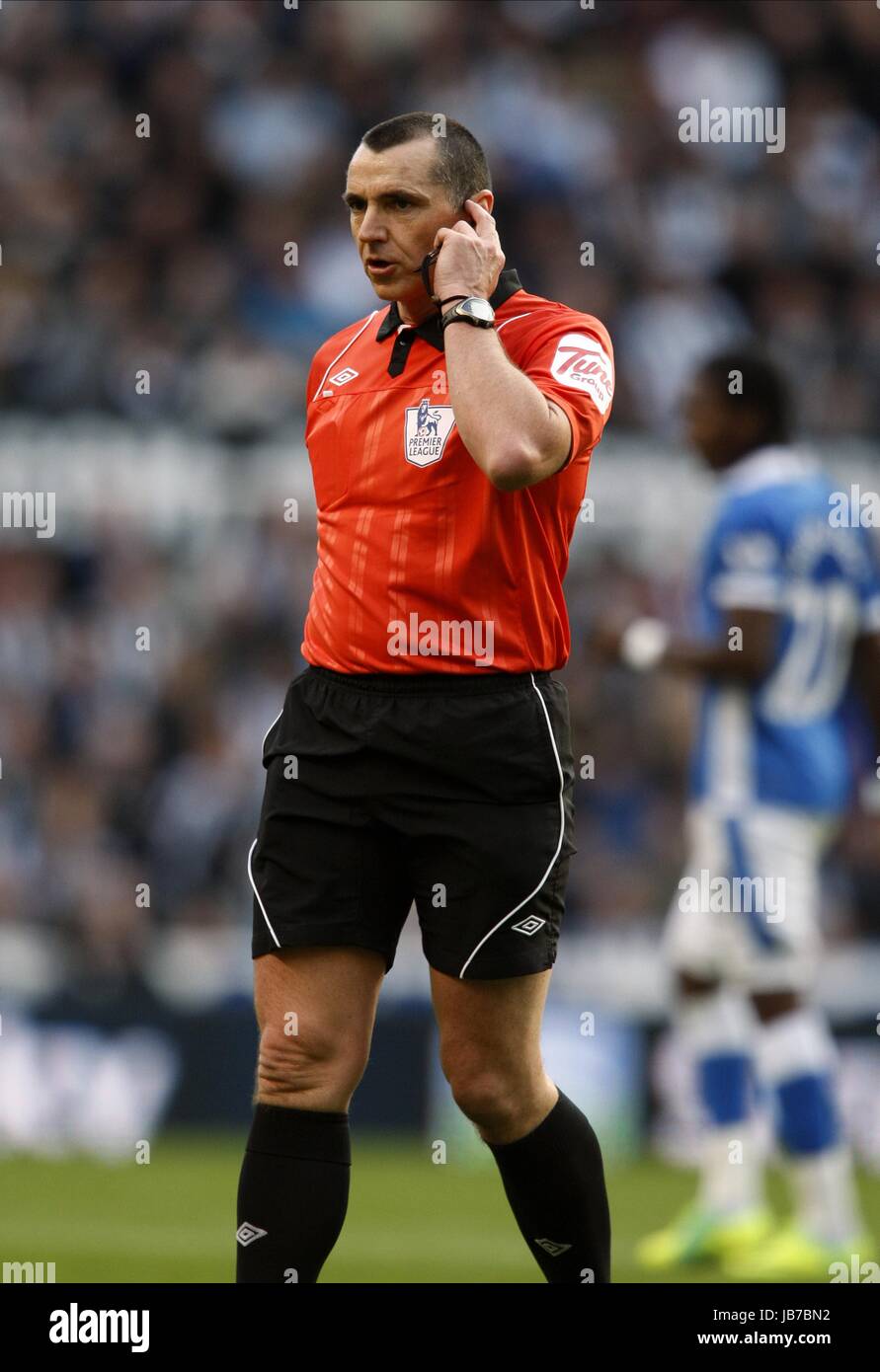 NEIL SWARBRICK PREMIERSHIP REFEREE PREMIERSHIP REFEREE ST.JAMES PARK ...