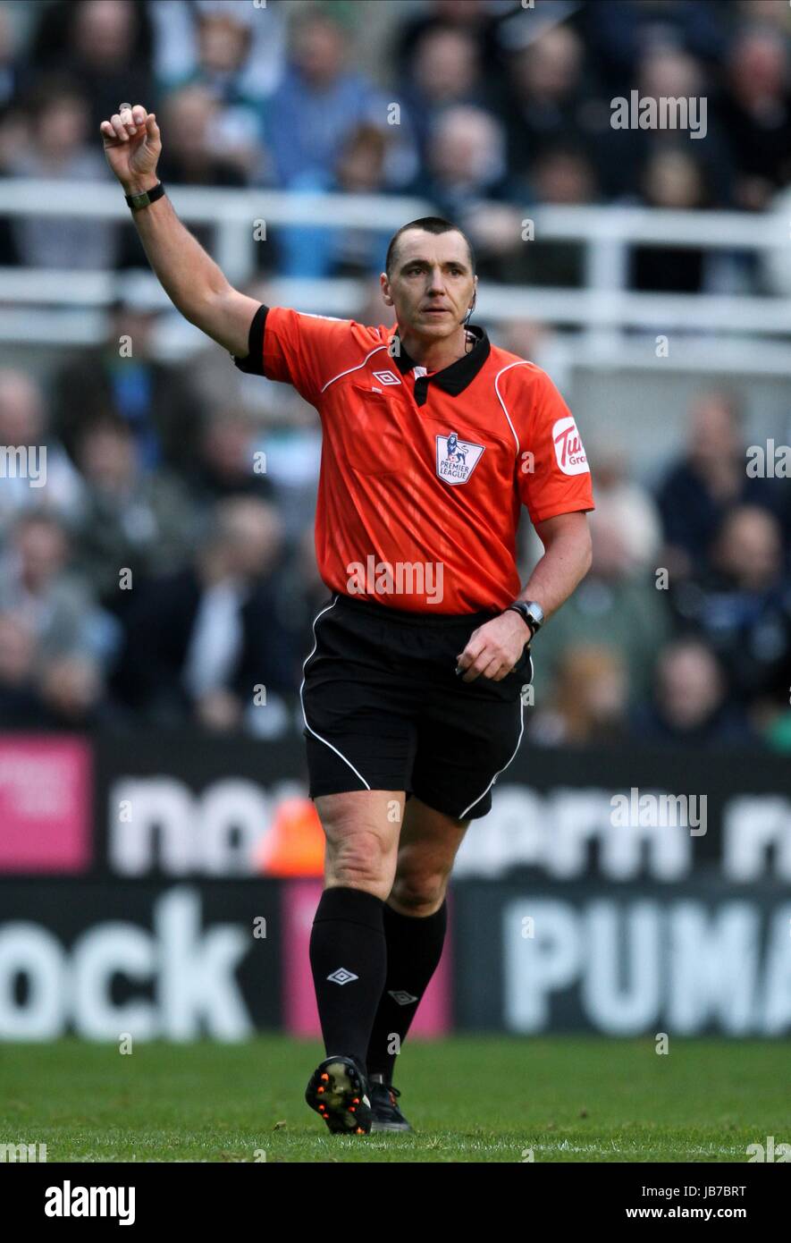 NEIL SWARBRICK PREMIERSHIP REFEREE PREMIERSHIP REFEREE ST.JAMES PARK ...