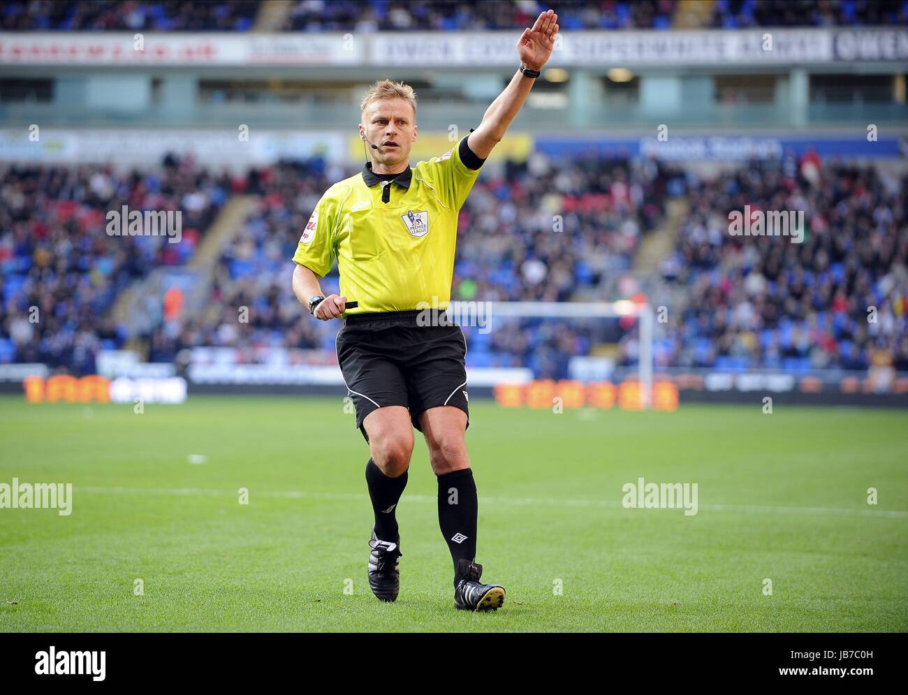 MIKE JONES PREMIERSHIP REFEREE PREMIERSHIP REFEREE REEBOK STADIUM ...