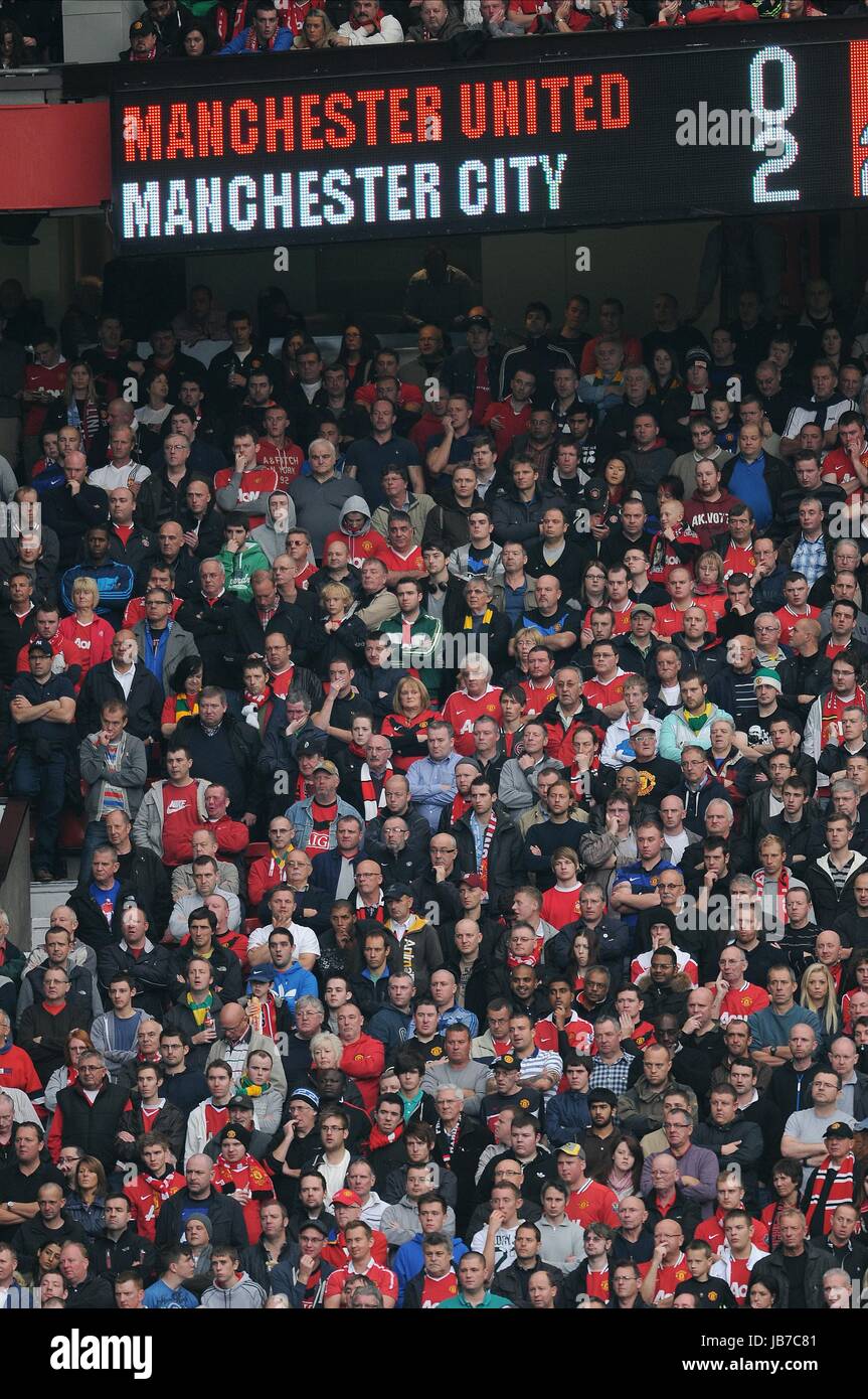 The scoreboard at old trafford hi-res stock photography and images - Alamy