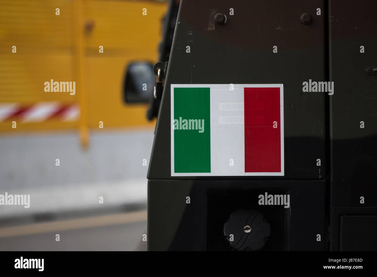 Italian army soldiers guard hi-res stock photography and images - Alamy