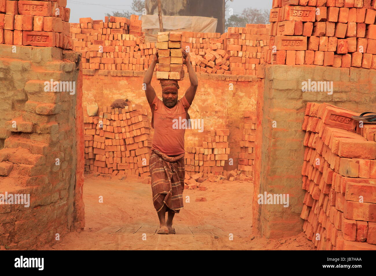 A laborer works at brickfield at Khulna, Bangladesh Stock Photo - Alamy