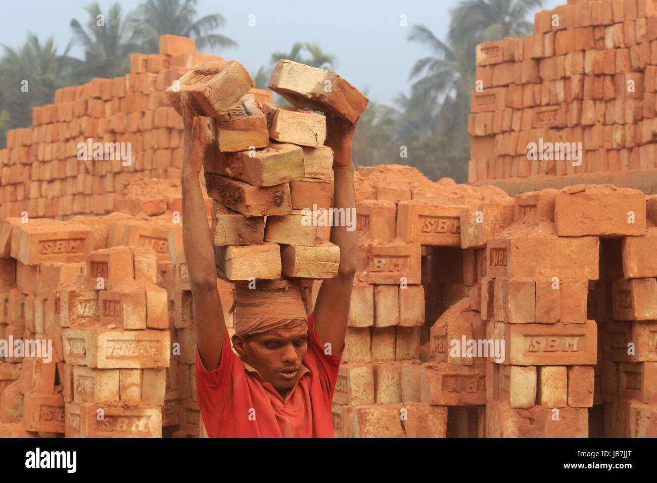 A laborer works at brickfield at Khulna, Bangladesh Stock Photo - Alamy