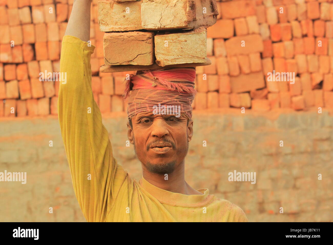 A laborer works at brickfield at Khulna, Bangladesh Stock Photo - Alamy