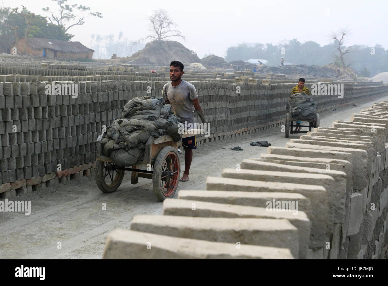 Brickfield hi-res stock photography and images - Alamy