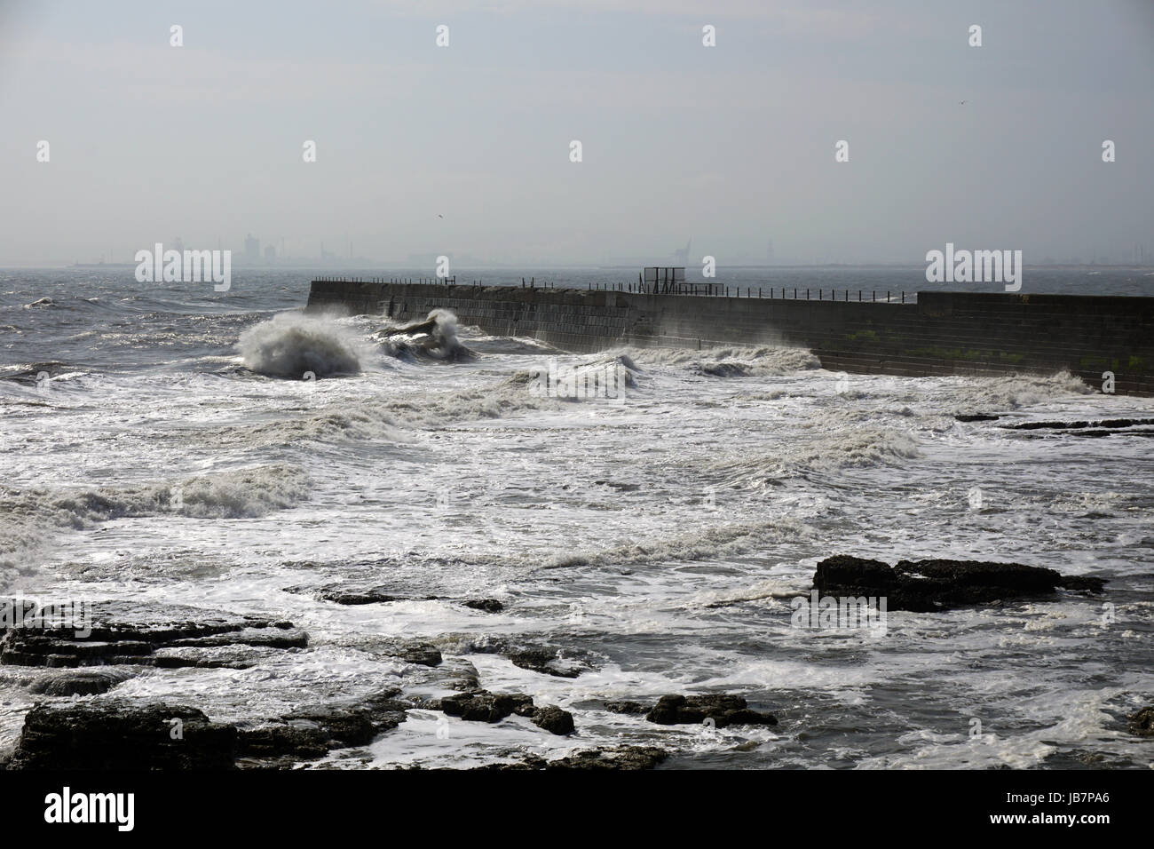 Dull day by the sea hi-res stock photography and images - Alamy