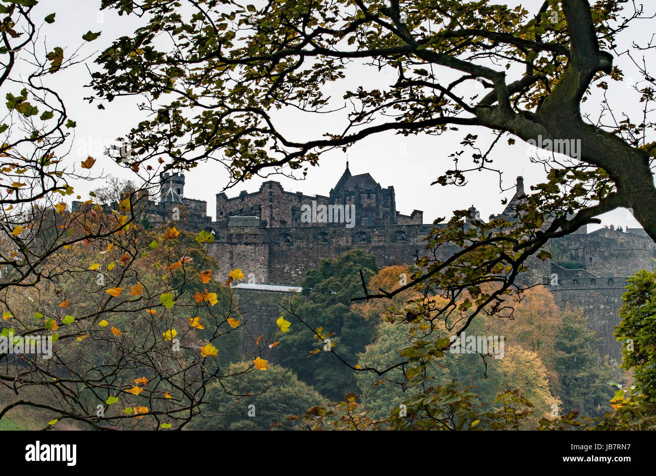 Edinburgh Castle in autumn Stock Photo - Alamy