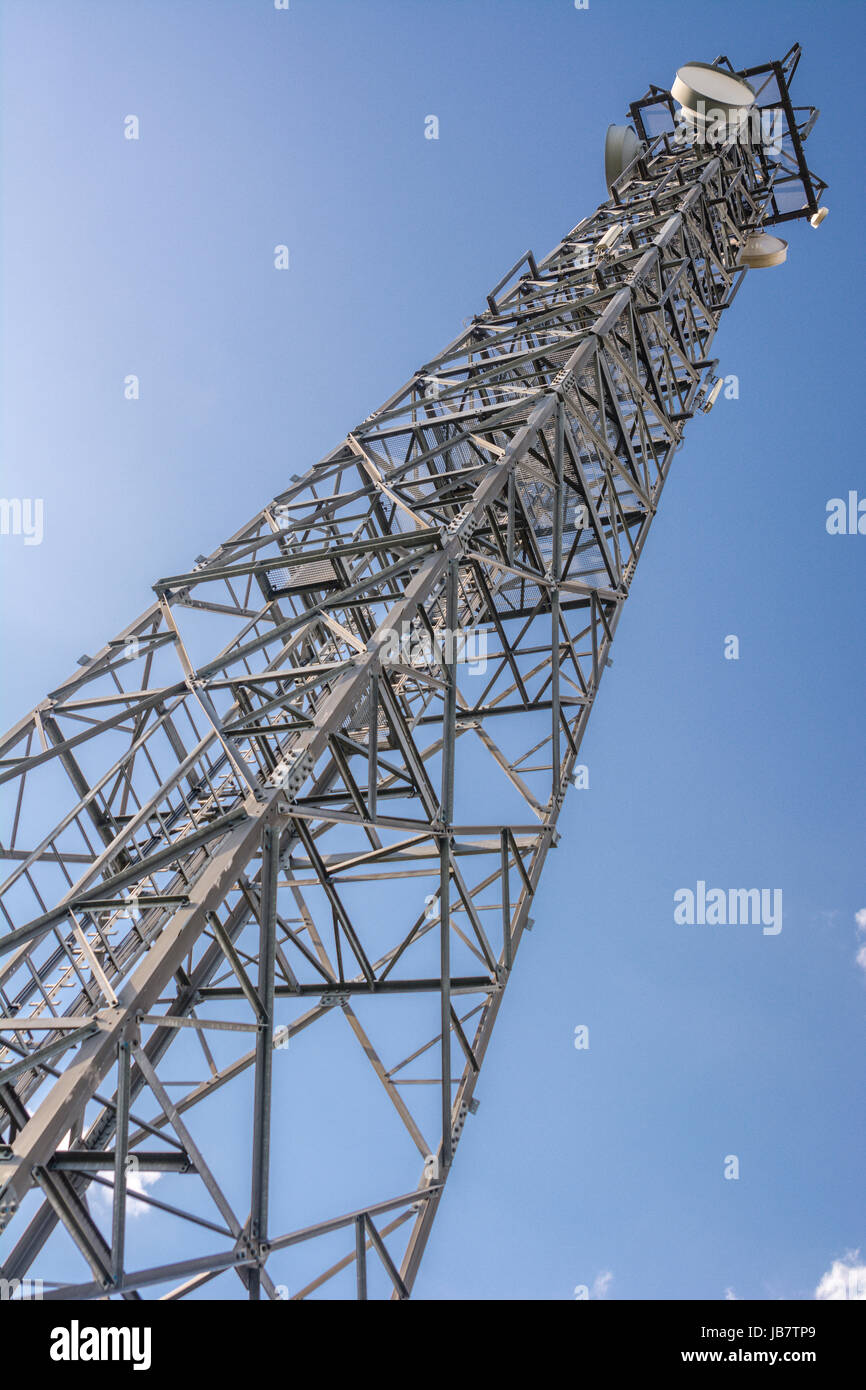 Radio link tower hi-res stock photography and images - Alamy