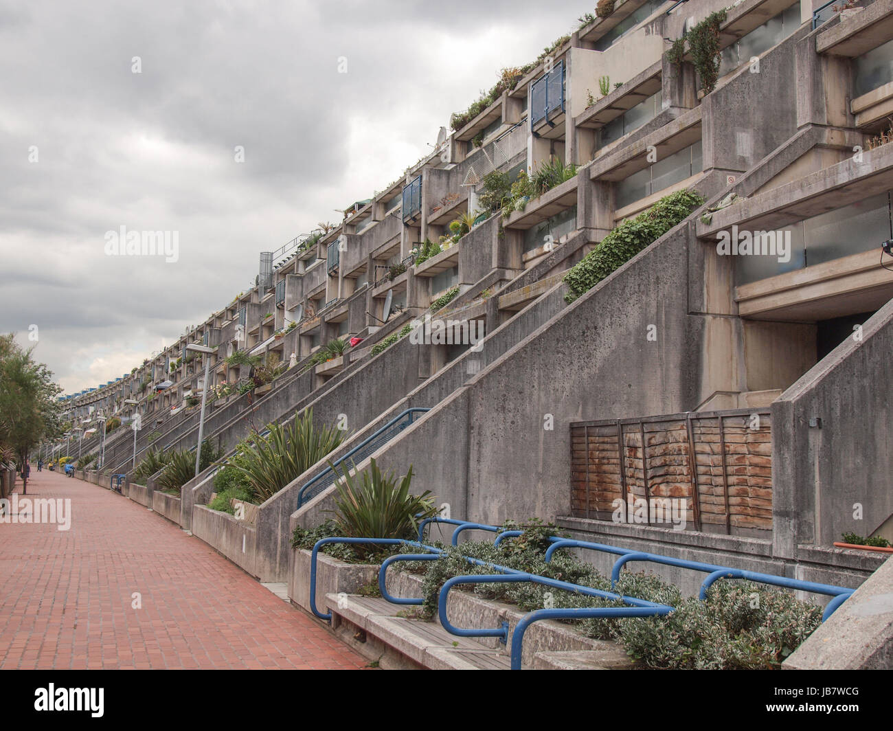 LONDON, ENGLAND, UK - JUNE 20, 2011: The Alexandra Road estate designed ...