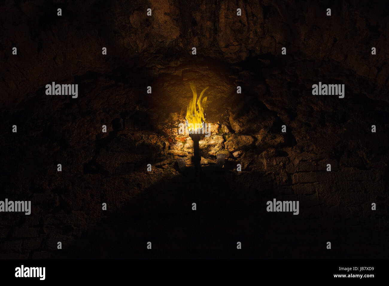 Torch on wall old castle hi-res stock photography and images - Alamy