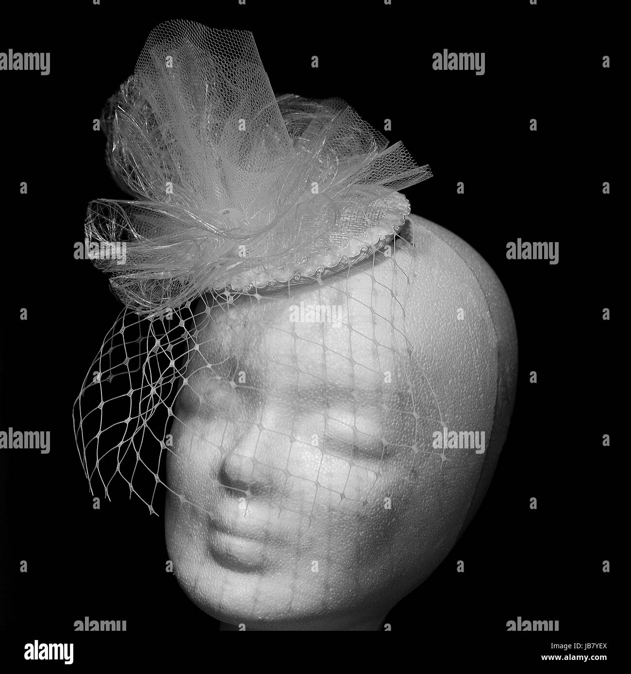 Bride hat hi-res stock photography and images - Alamy
