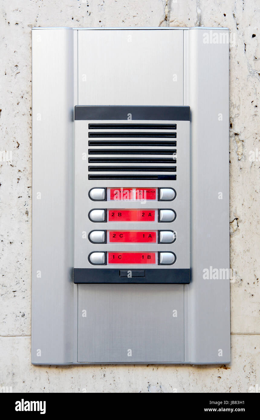 Intercom system at the entrance of a block of flats Stock Photo - Alamy
