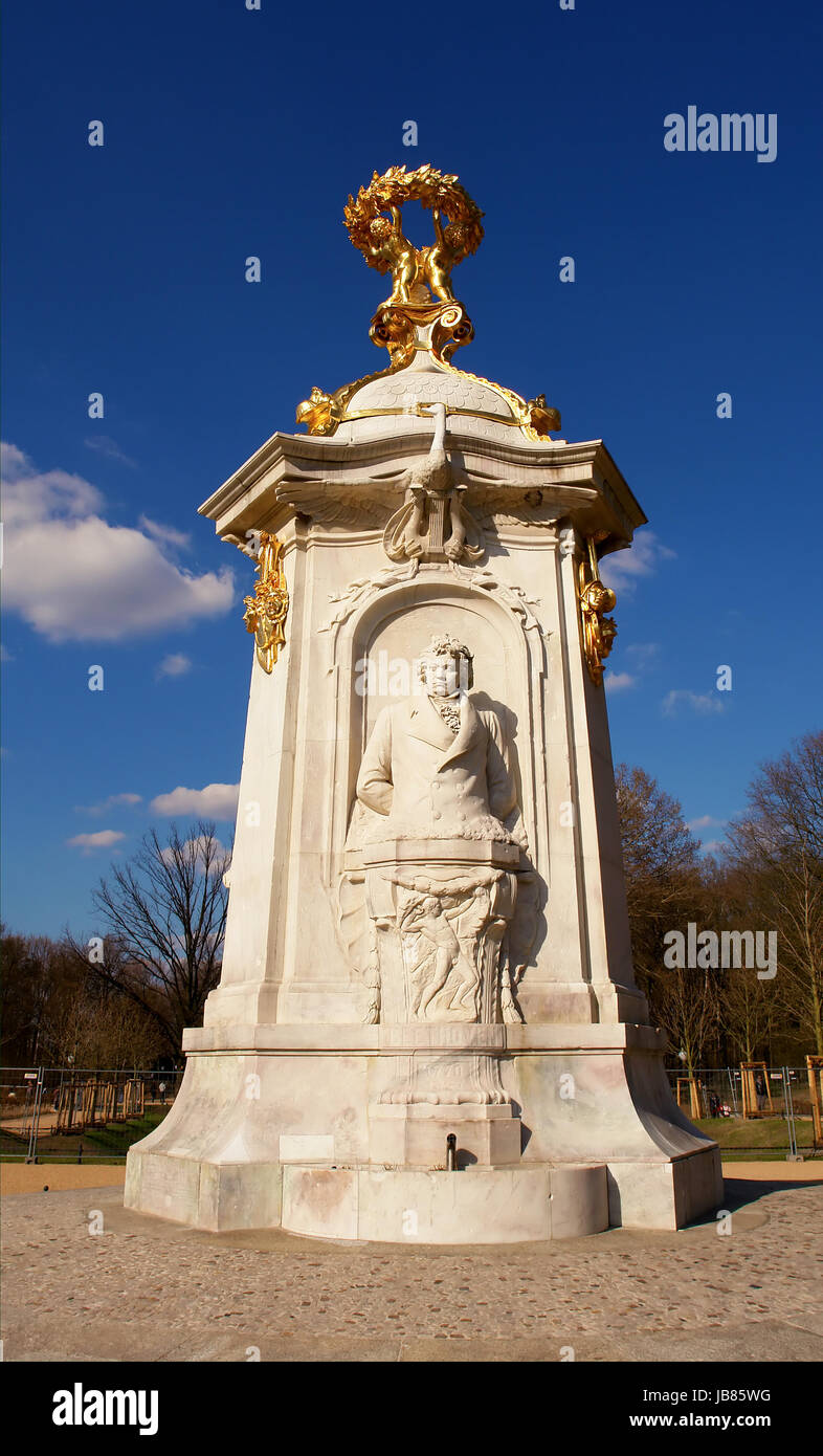 Beethoven statue in Tiergarten center city park, Berlin, Germany Stock ...